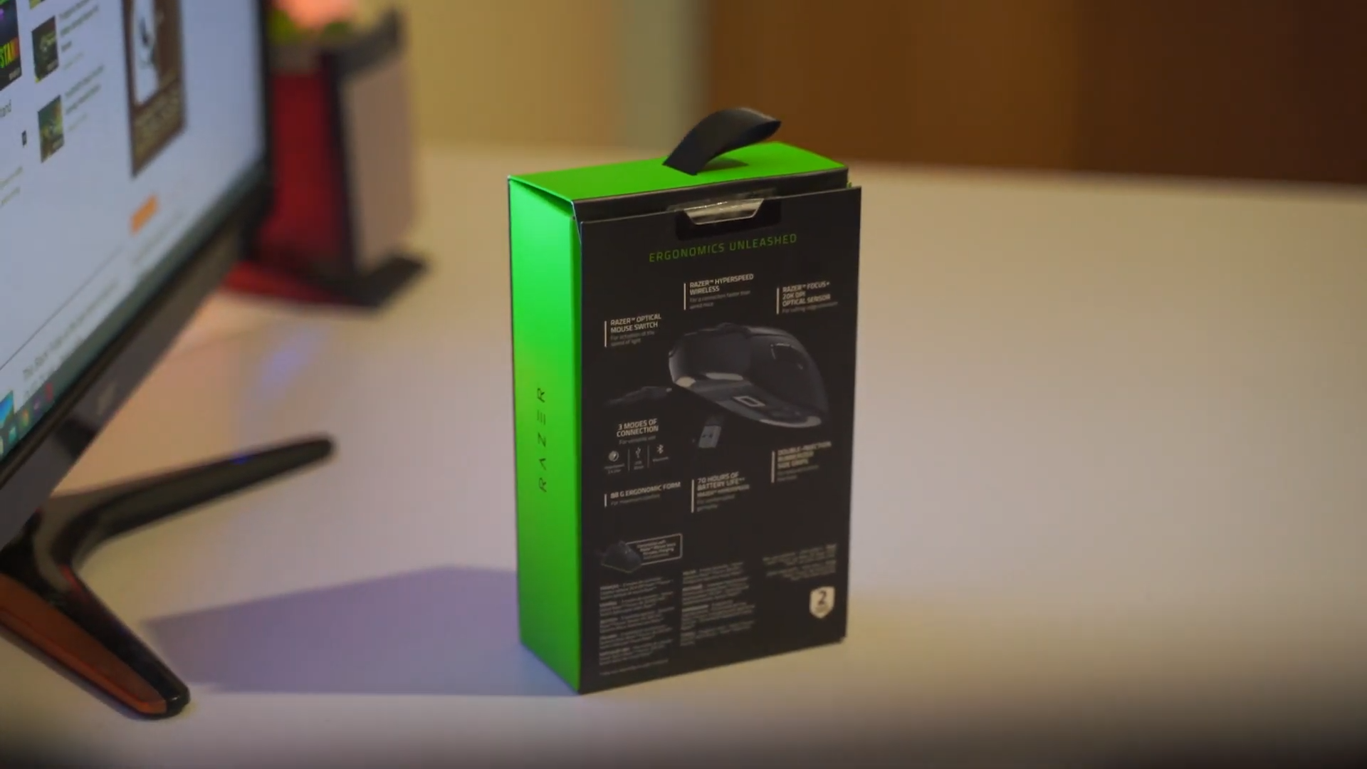 Razer DeathAdder V2 Pro Review: Wireless Gaming Power - GoGeek
