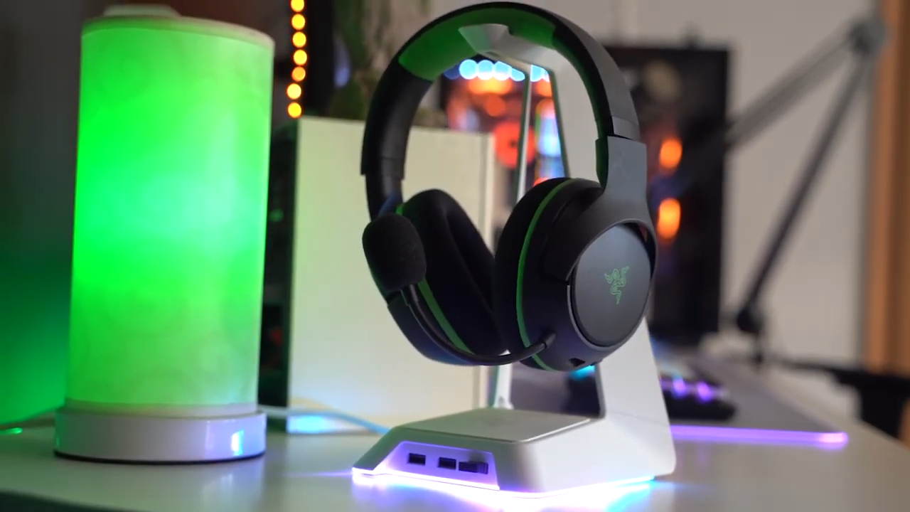 Razer Kaira Xbox Wireless Headphones Review - GoGeek